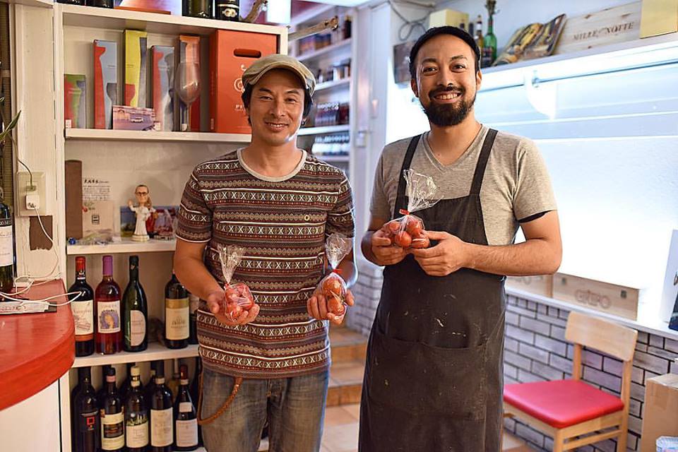 石野さんがトマトを持ってきてくださいました | 池ノ上のイタリアン「ペペロッソ（PepeRosso）」（パスタ・郷土料理・ワイン）